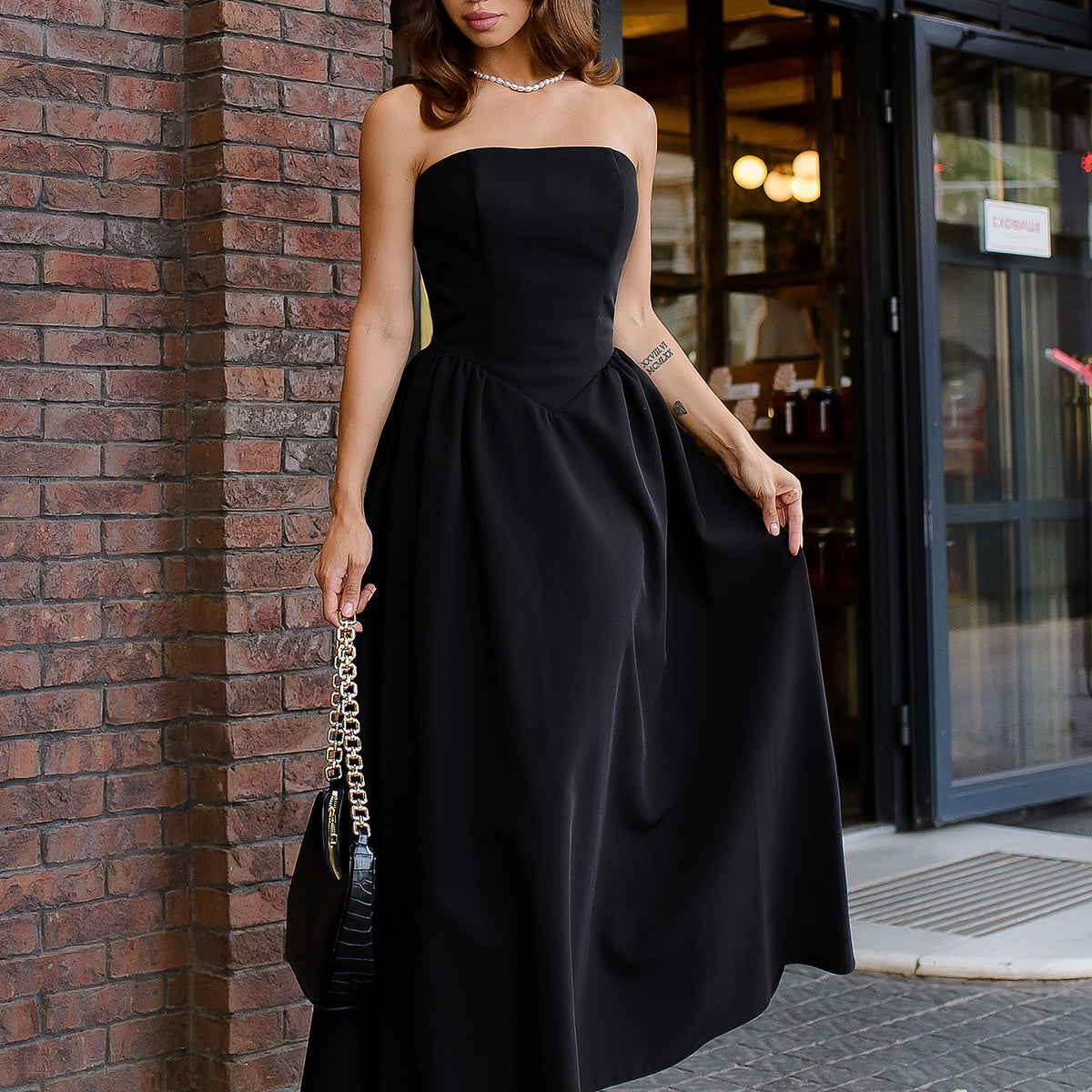 Black Strapless Midi Dress – ELAGIA