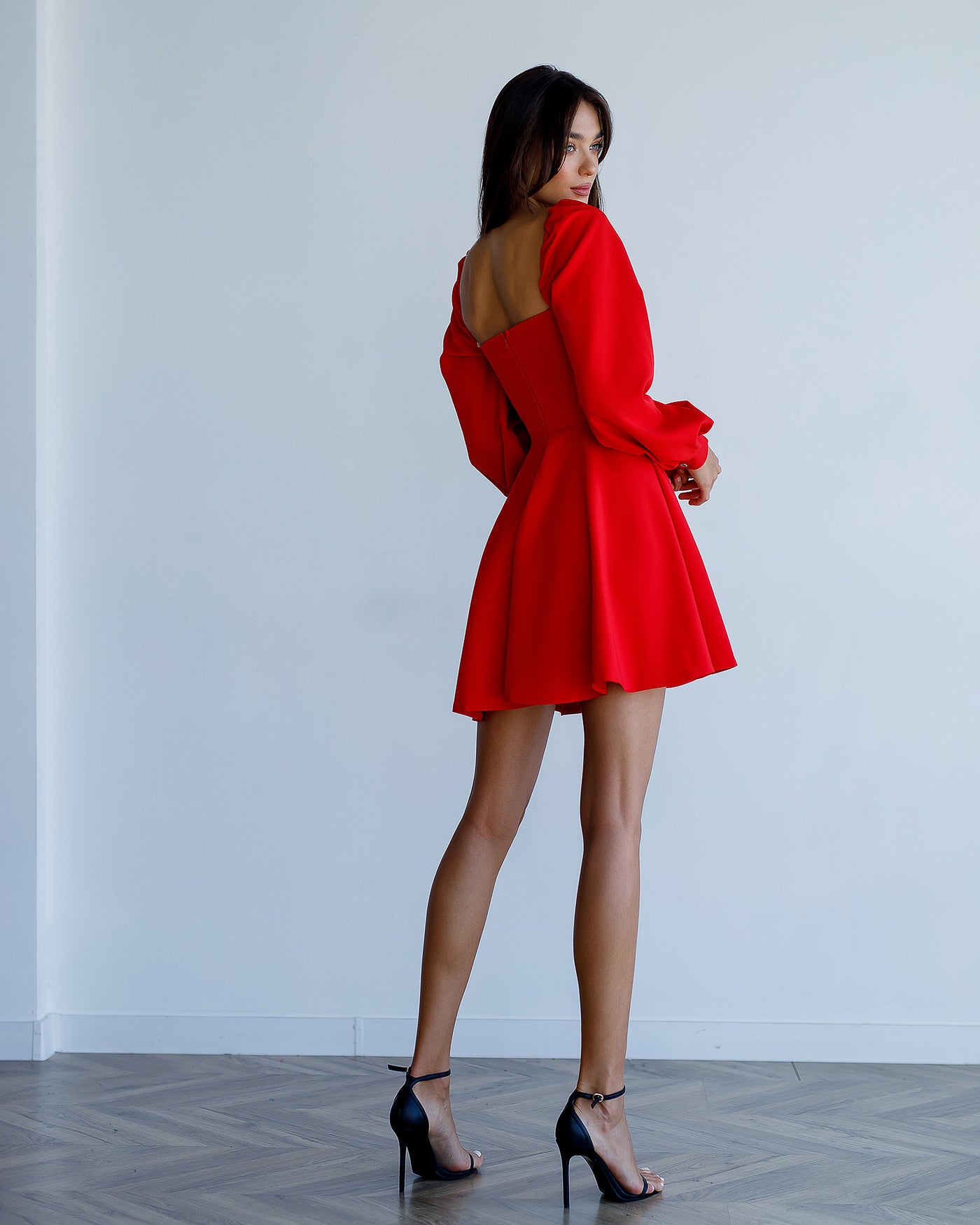 Red Backless Puff Sleeve Mini Dress – ELAGIA