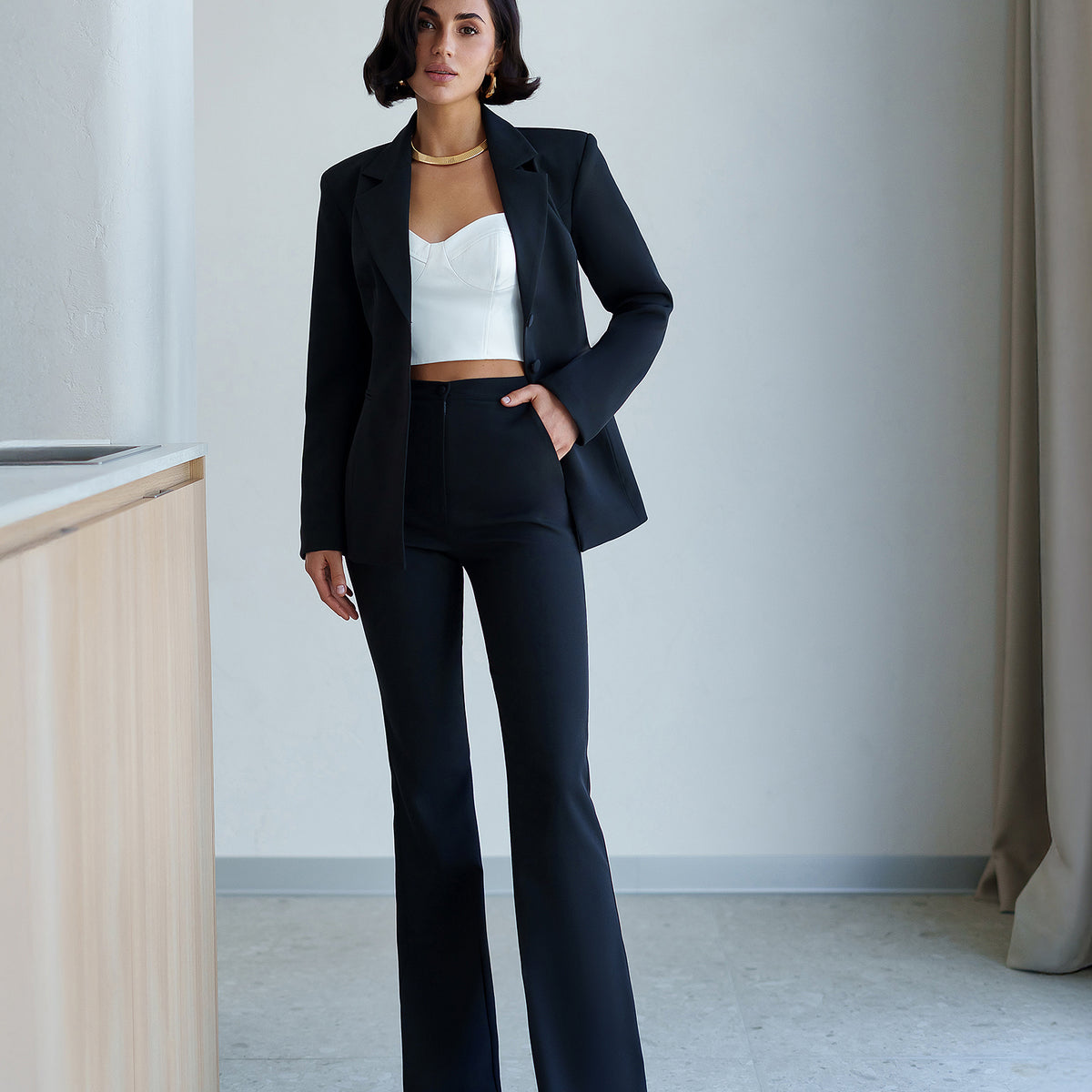 Chloe Black Single-Breasted Suit 2-Piece | ELAGIA
