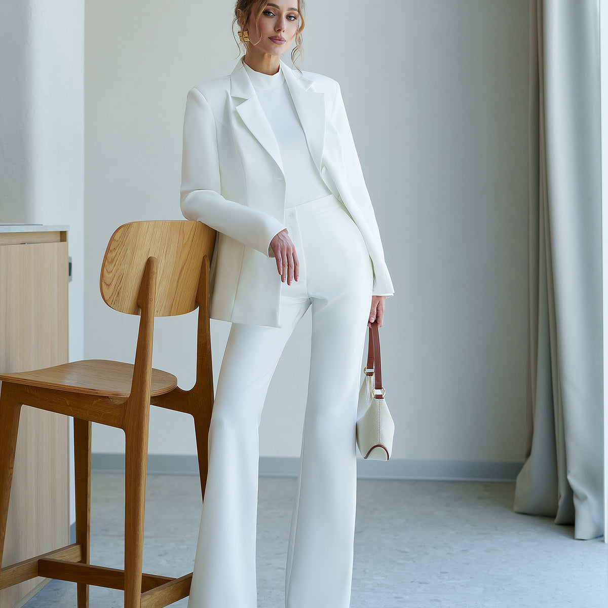 Chloe White Single-Breasted Suit 2-Piece – ELAGIA