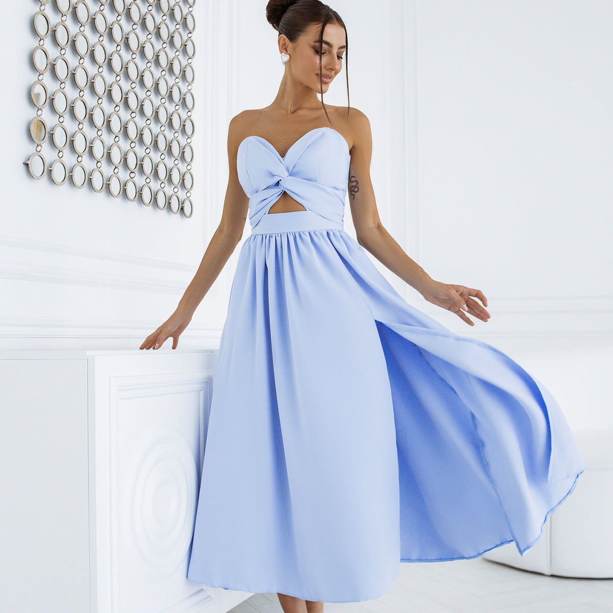 Sky-Blue Sweetheart Cut-Out Midi Dress – ELAGIA